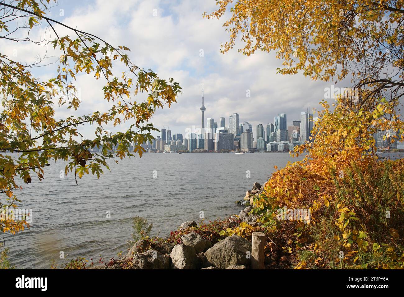 Toronto autumn hi-res stock photography and images - Alamy
