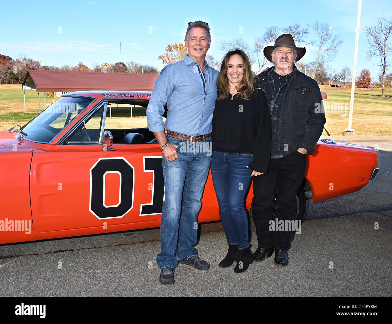 The dukes of hazzard catherine bach hi-res stock photography and images ...