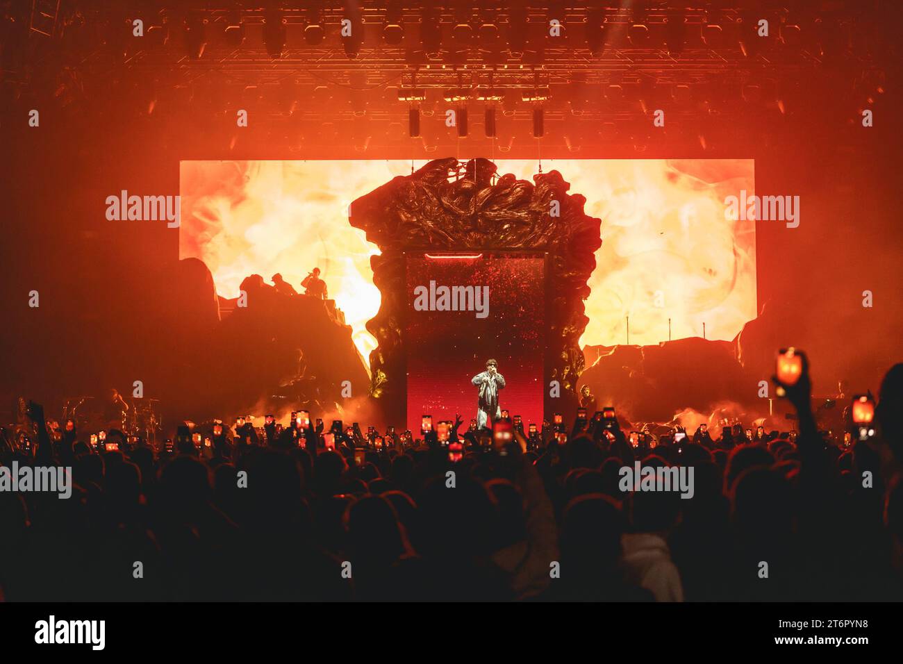 the Genoese rapper Tedua, real name Mario Molinaro, stops in his city ...