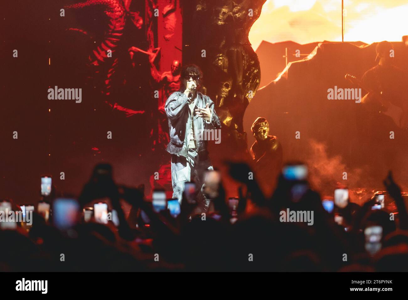 the Genoese rapper Tedua, real name Mario Molinaro, stops in his city ...