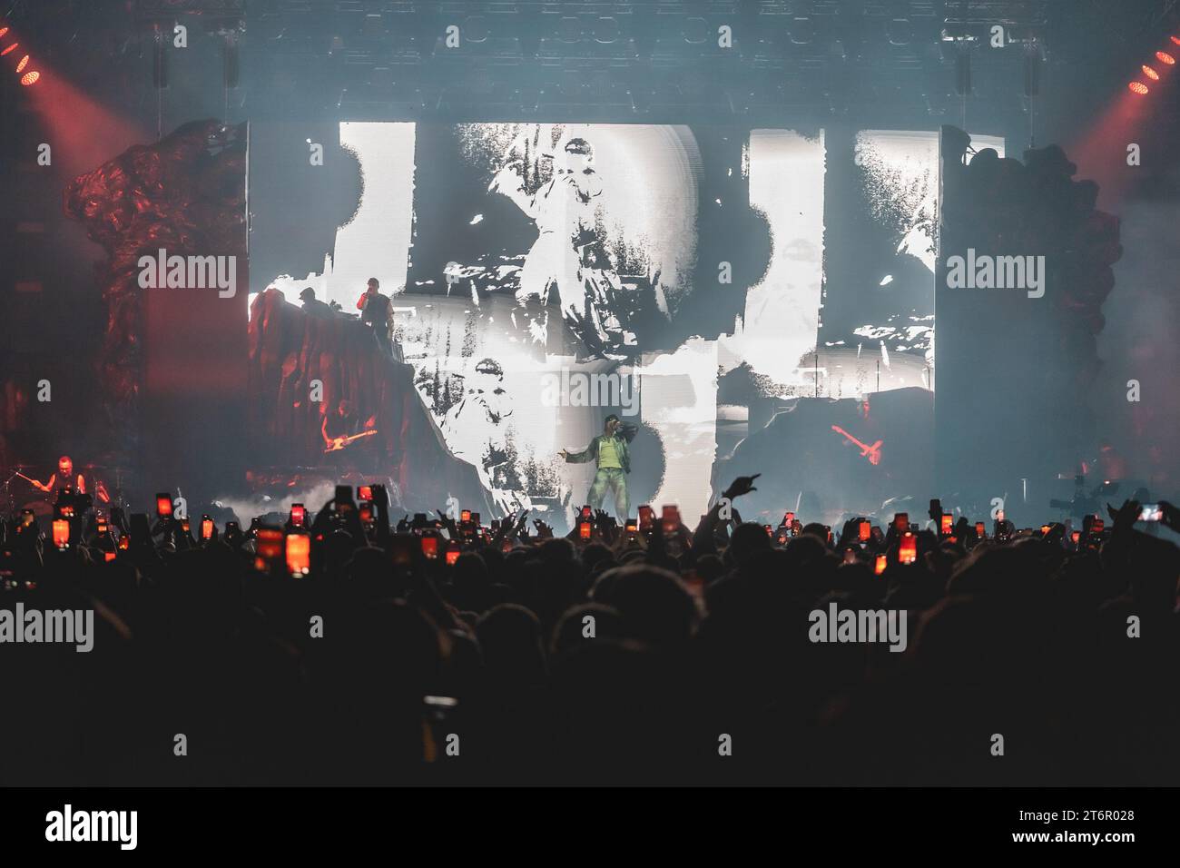 the Genoese rapper Tedua, real name Mario Molinaro, stops in his city ...