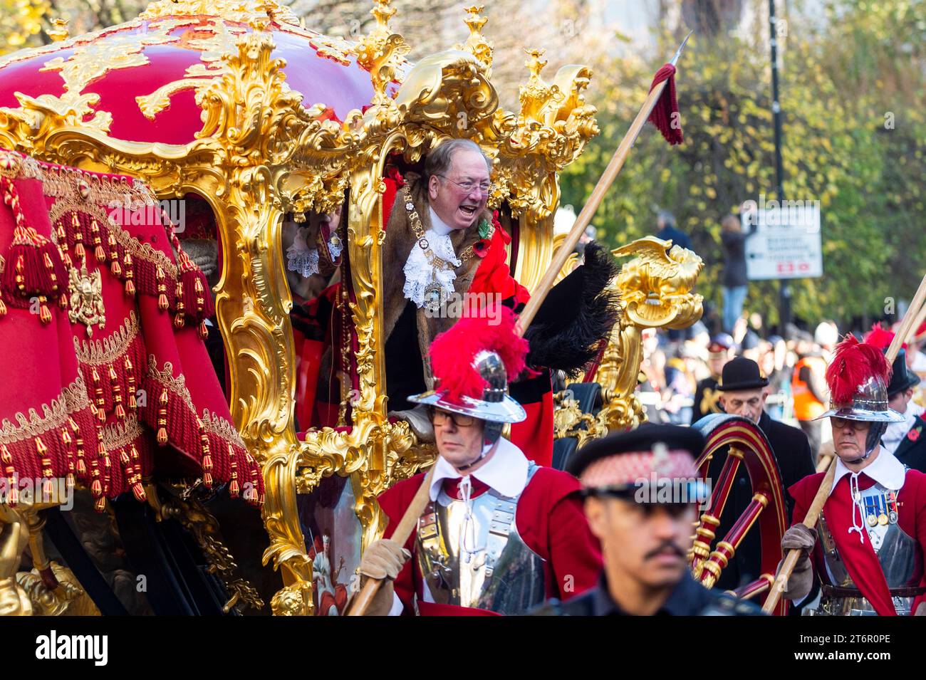 Lord mayor of london state coach hi-res stock photography and images ...