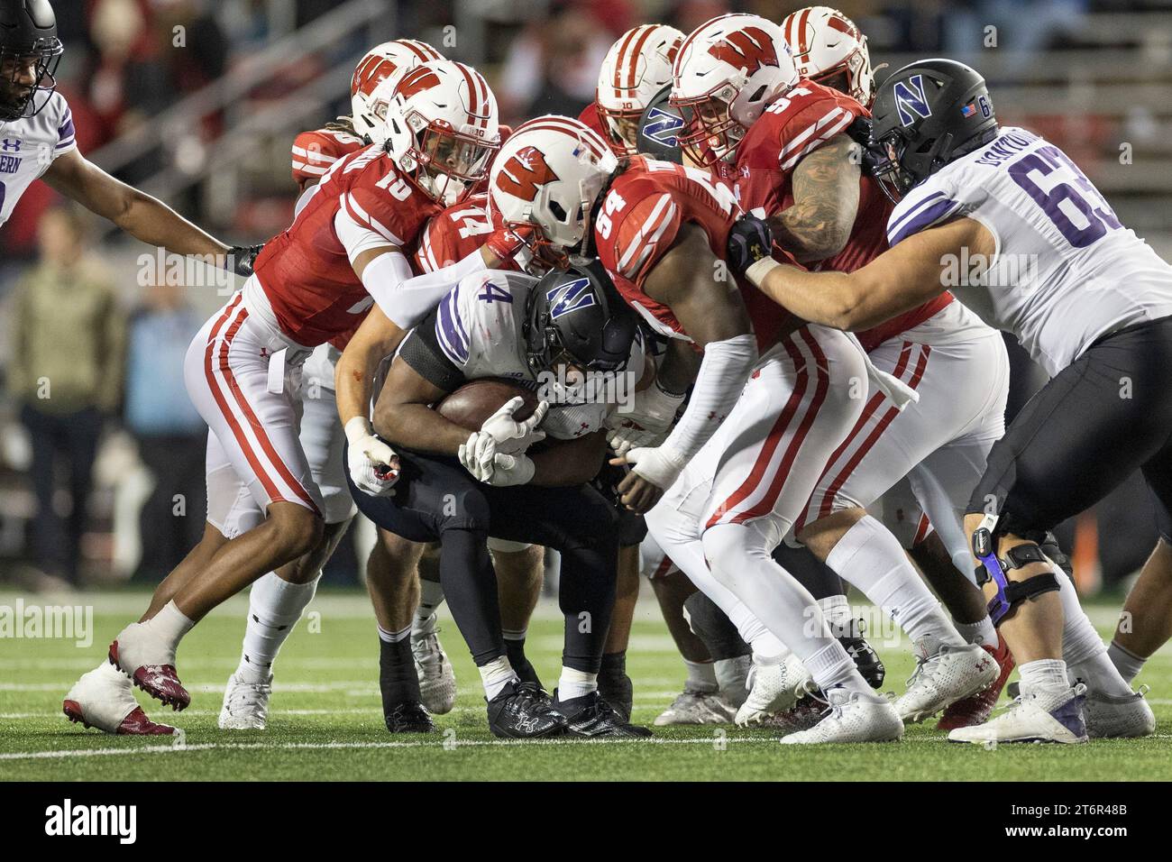 MADISON, WI - NOVEMBER 11: Northwestern Wildcats running back Cam ...