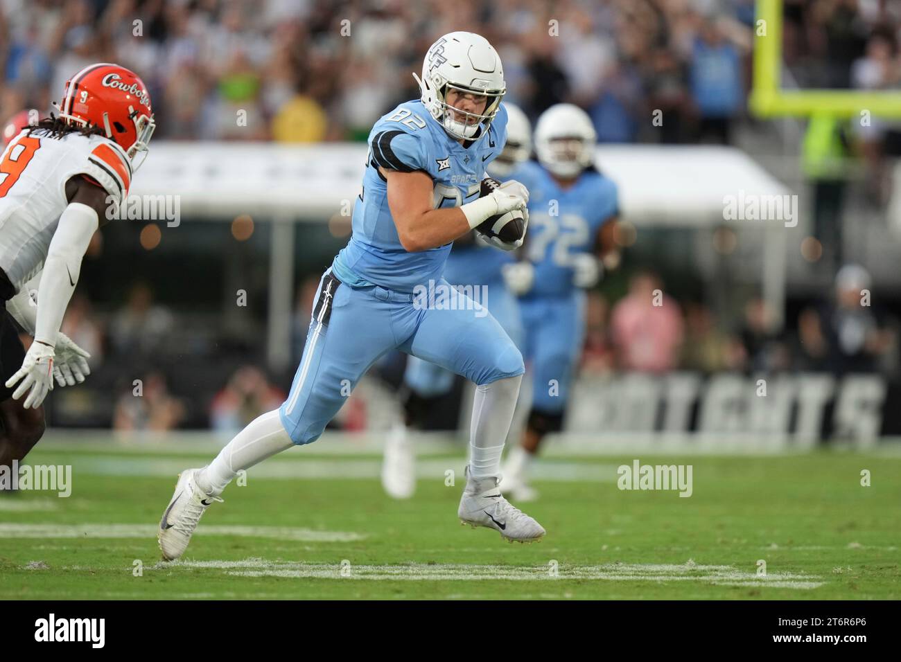 ORLANDO, FL - NOVEMBER 11: UCF Knights tight end Alec Holler (82) runs ...