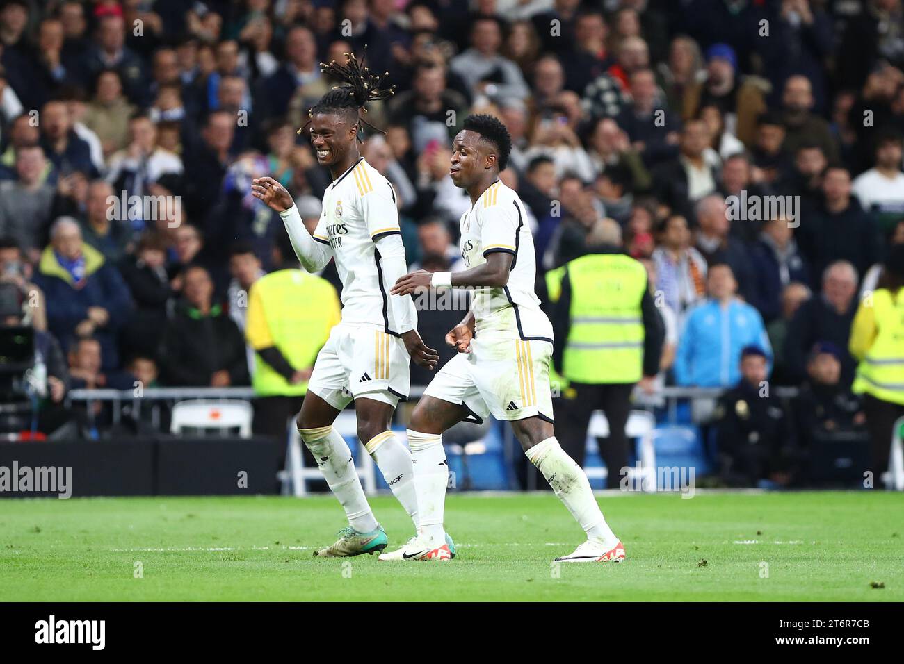 Real Madrid´s Eduardo Camavinga (L) and Real Madrid´s Vini Jr. (R ...