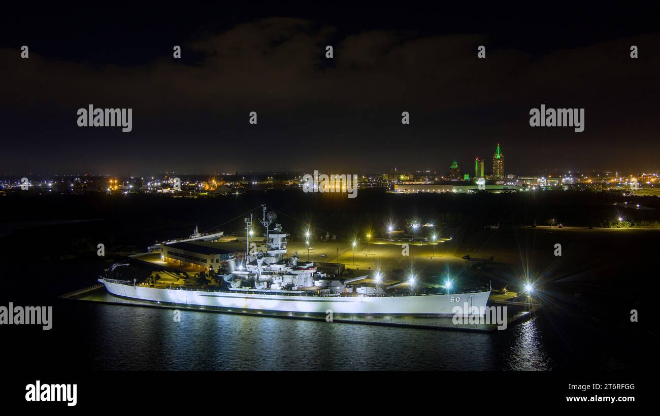 Uss alabama aerial hi-res stock photography and images - Alamy