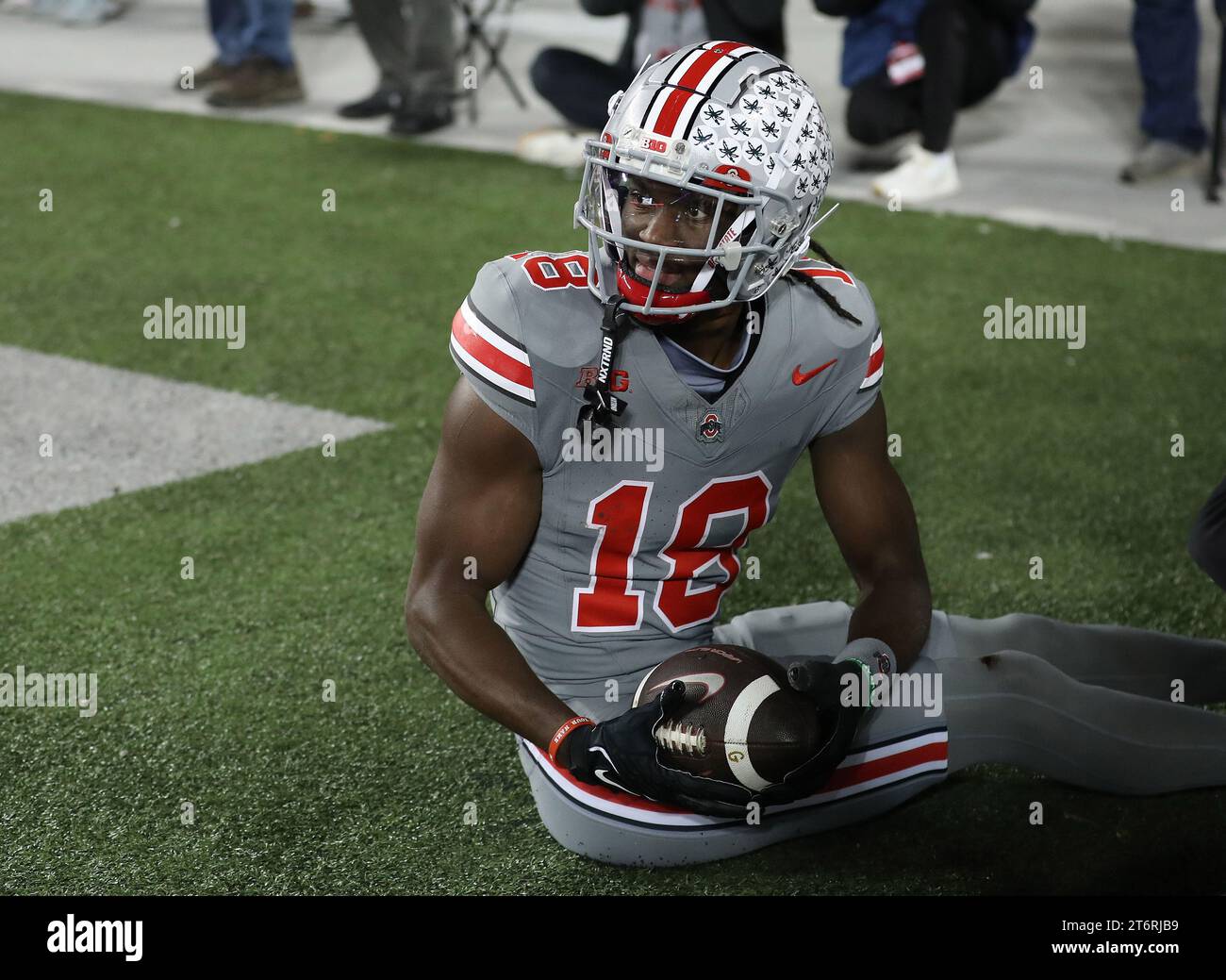 Ohio State Buckeyes Marvin Harrison Jr. (18) look for a call from the ...