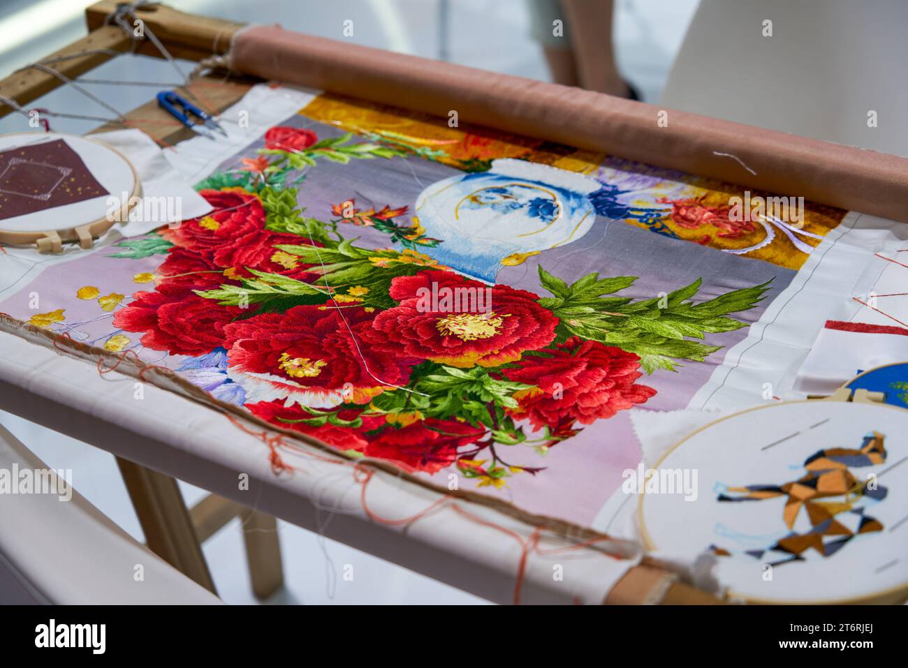 Close-up of traditional Chinese embroidery craft Stock Photo - Alamy
