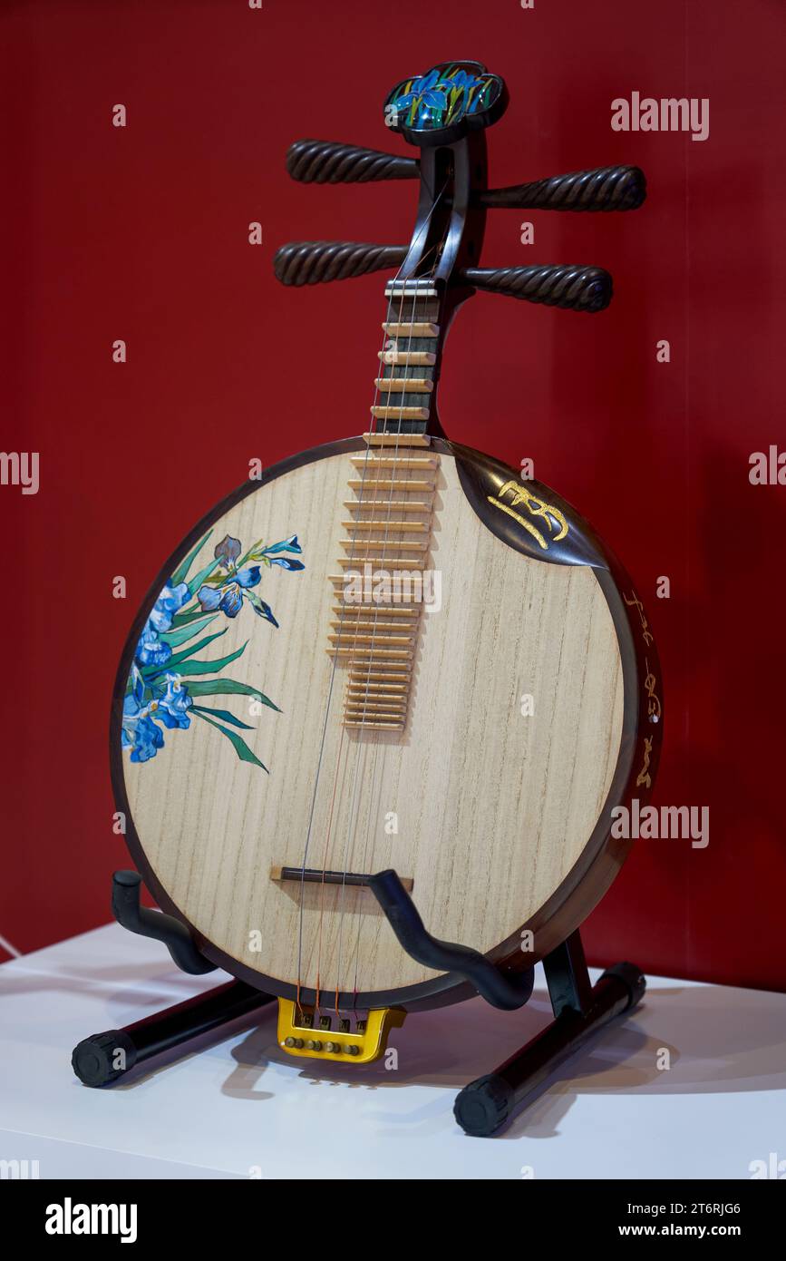 Chinese classical traditional stringed instruments Stock Photo - Alamy