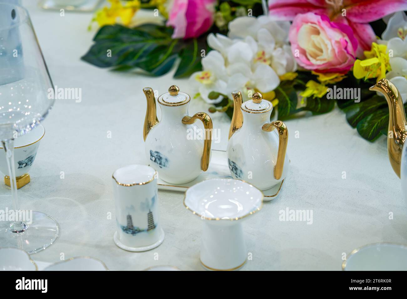 Beautiful and elegant Chinese porcelain tableware on high-end banquet ...
