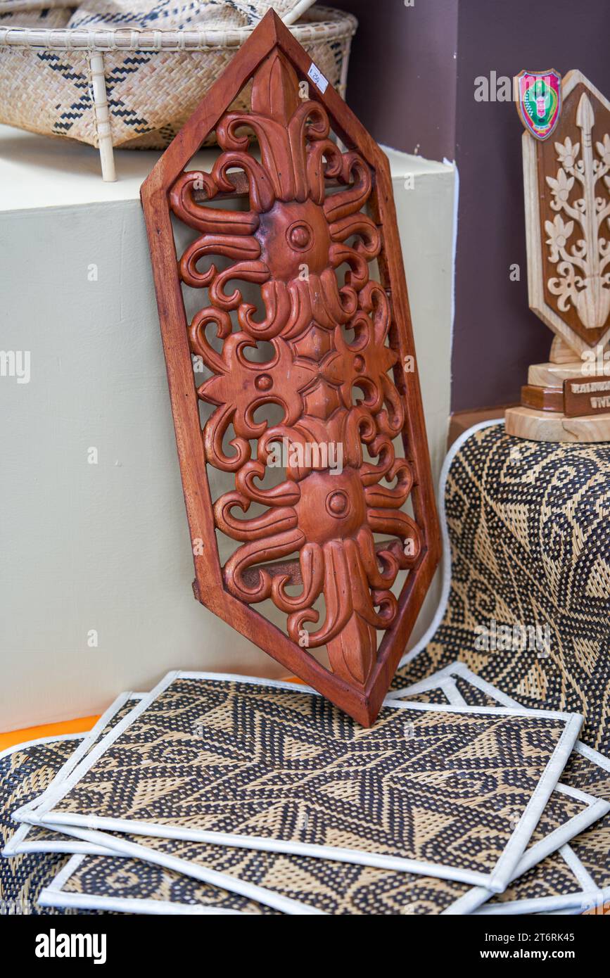 Southeast Asian style wood carving decorations Stock Photo - Alamy