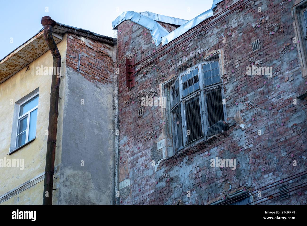 Reconstruction works of historical architectural heritage building to ...