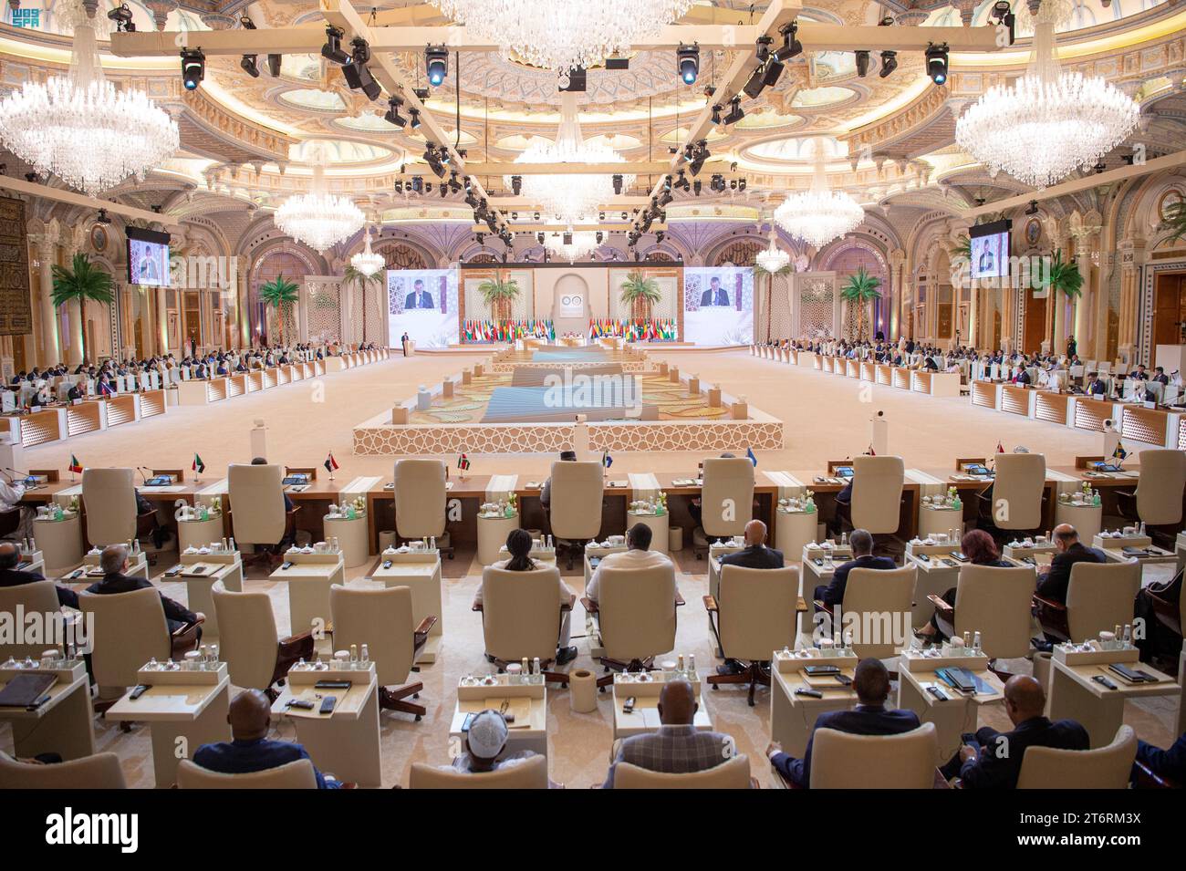 (231112) -- RIYADH, Nov. 12, 2023 (Xinhua) -- This photo taken on Nov ...