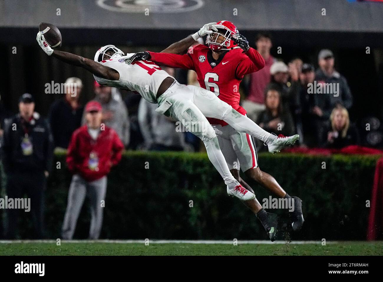 Mississippi wide receiver Dayton Wade (19) makes a one-handed catch as ...