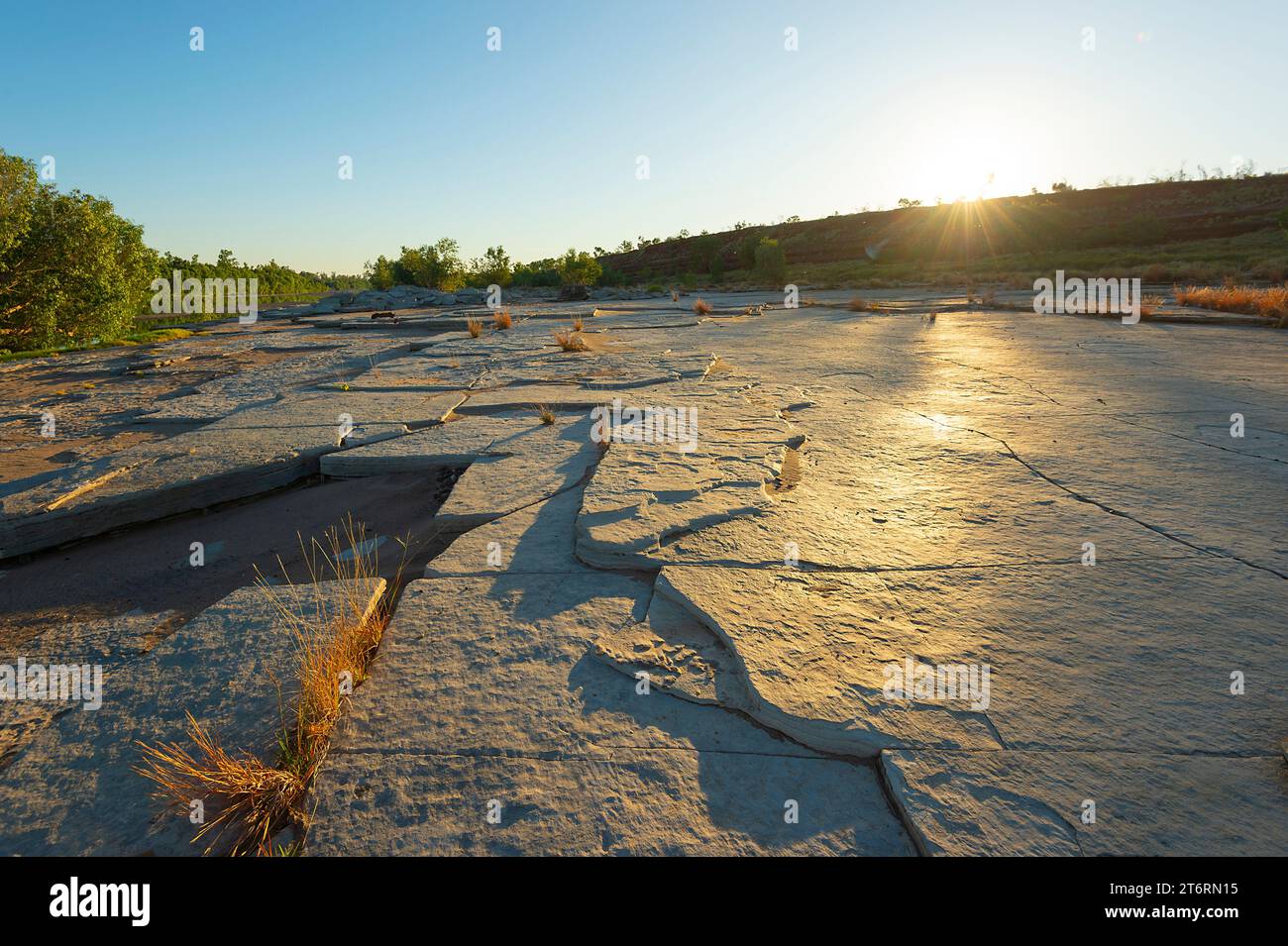 Sunrise over the eroded riverbed of the Orb River, Duncan Road ...