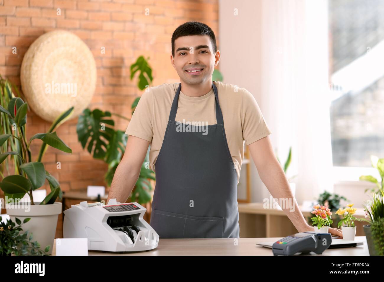 People counting system hi-res stock photography and images - Alamy