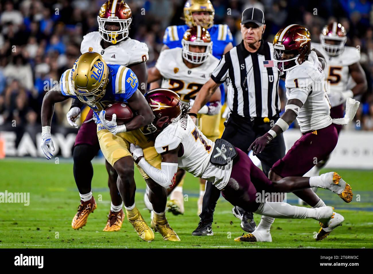 November 11, 2023 Pasadena, CA.UCLA Bruins running back TJ Harden (25 ...