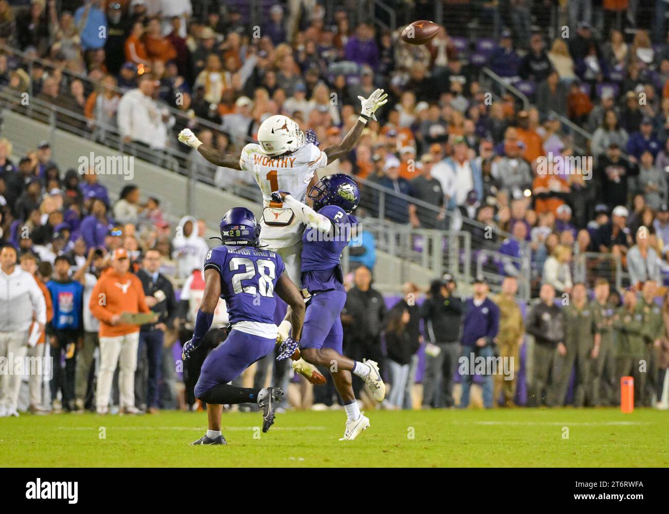 November 11 2023: Texas Longhorns wide receiver Xavier Worthy (1) goes ...