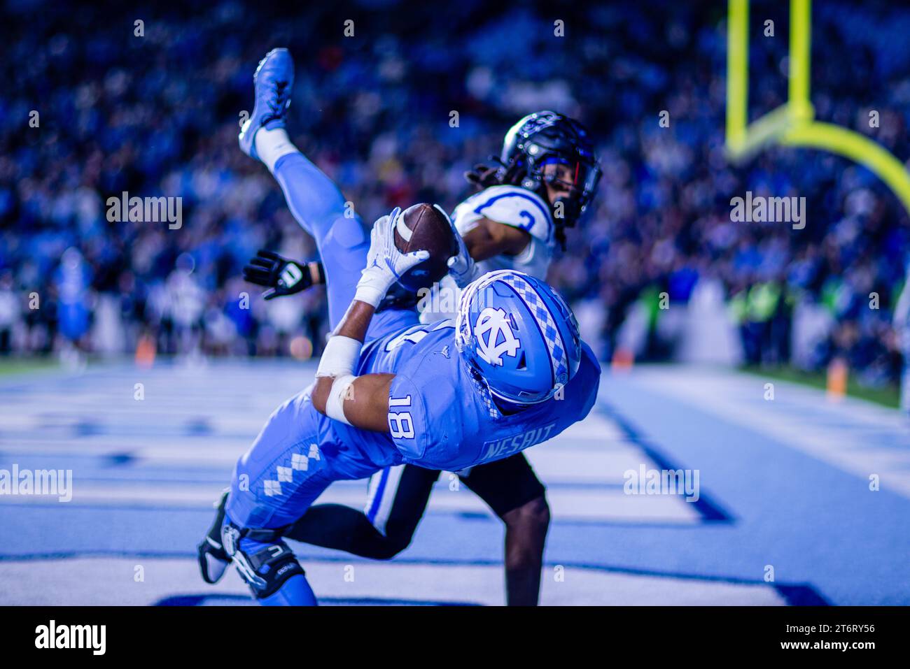 November 12, 2023: North Carolina Tar Heels tight end Bryson Nesbit (18 ...