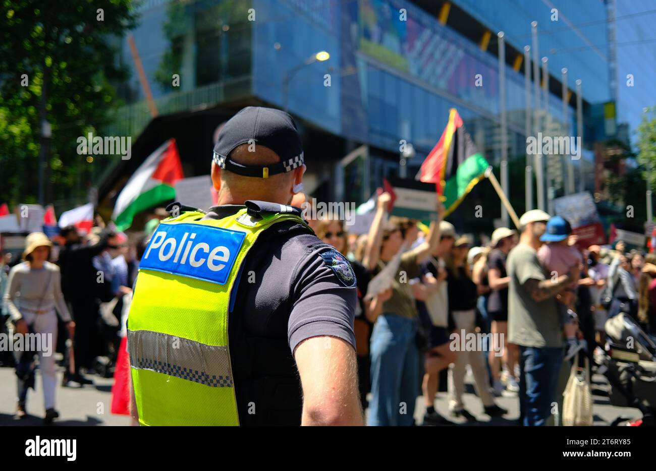 Melbourne CBD, 12 November 2023: Free Palestine protestors walk through ...