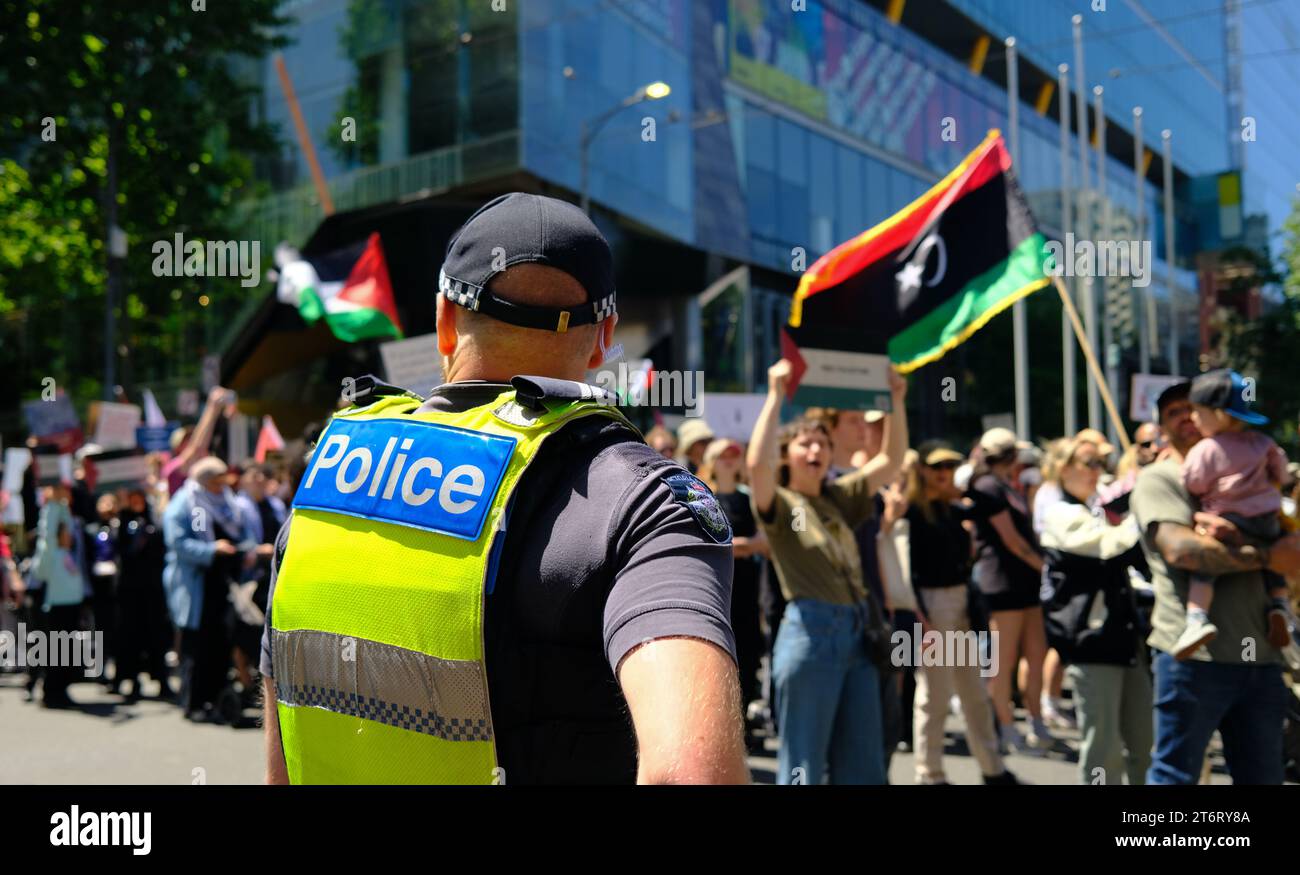 Melbourne CBD, 12 November 2023: Free Palestine protestors walk through ...