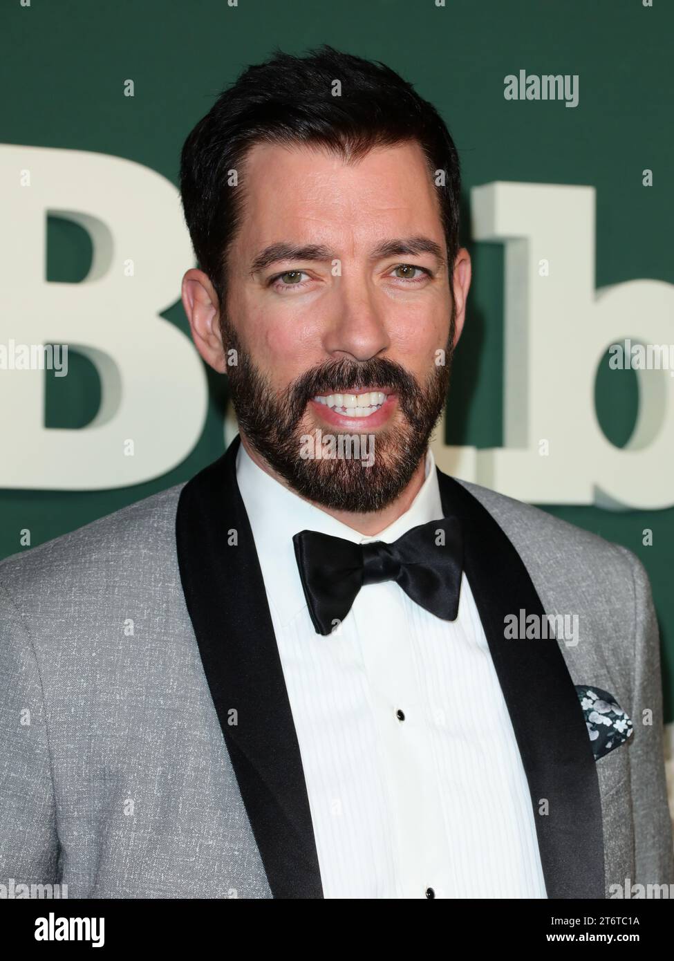 Drew Scott arrives at The 2023 Baby2Baby Gala held at The Pacific ...
