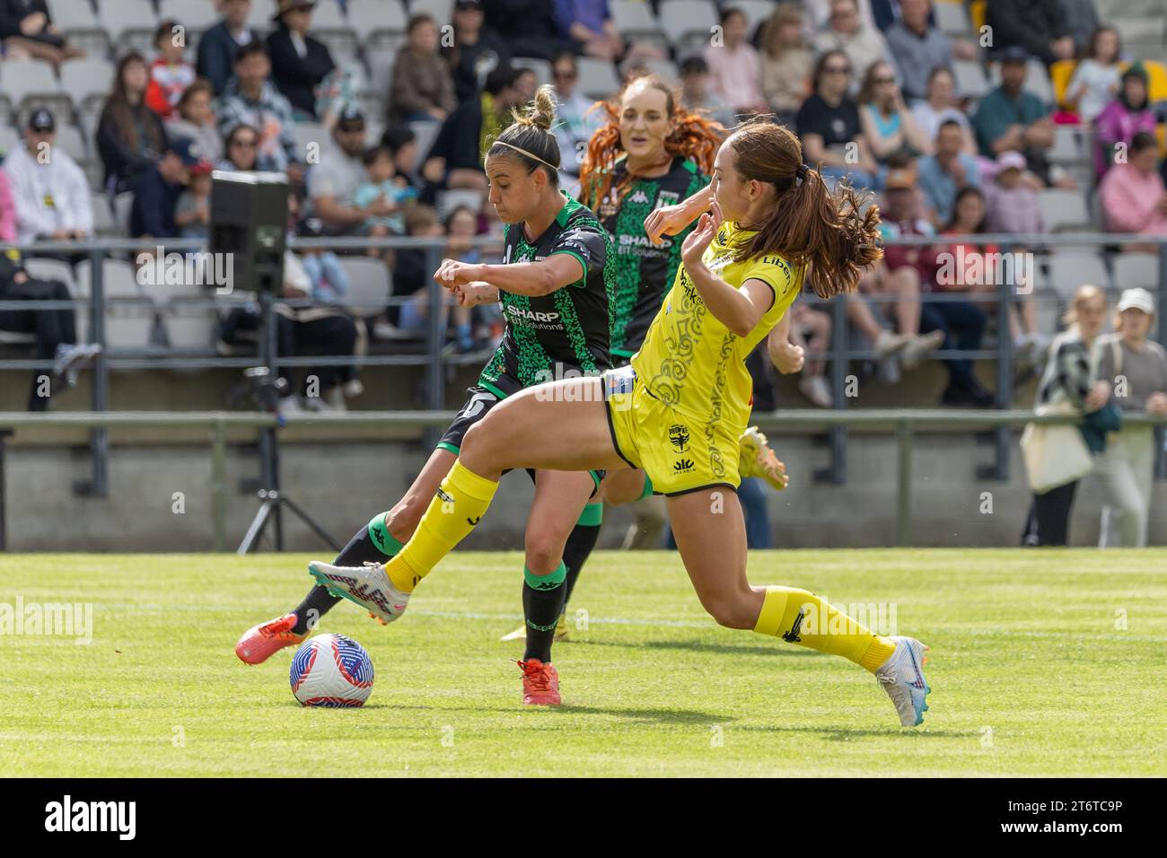 Chloe mackenzie hi-res stock photography and images - Alamy