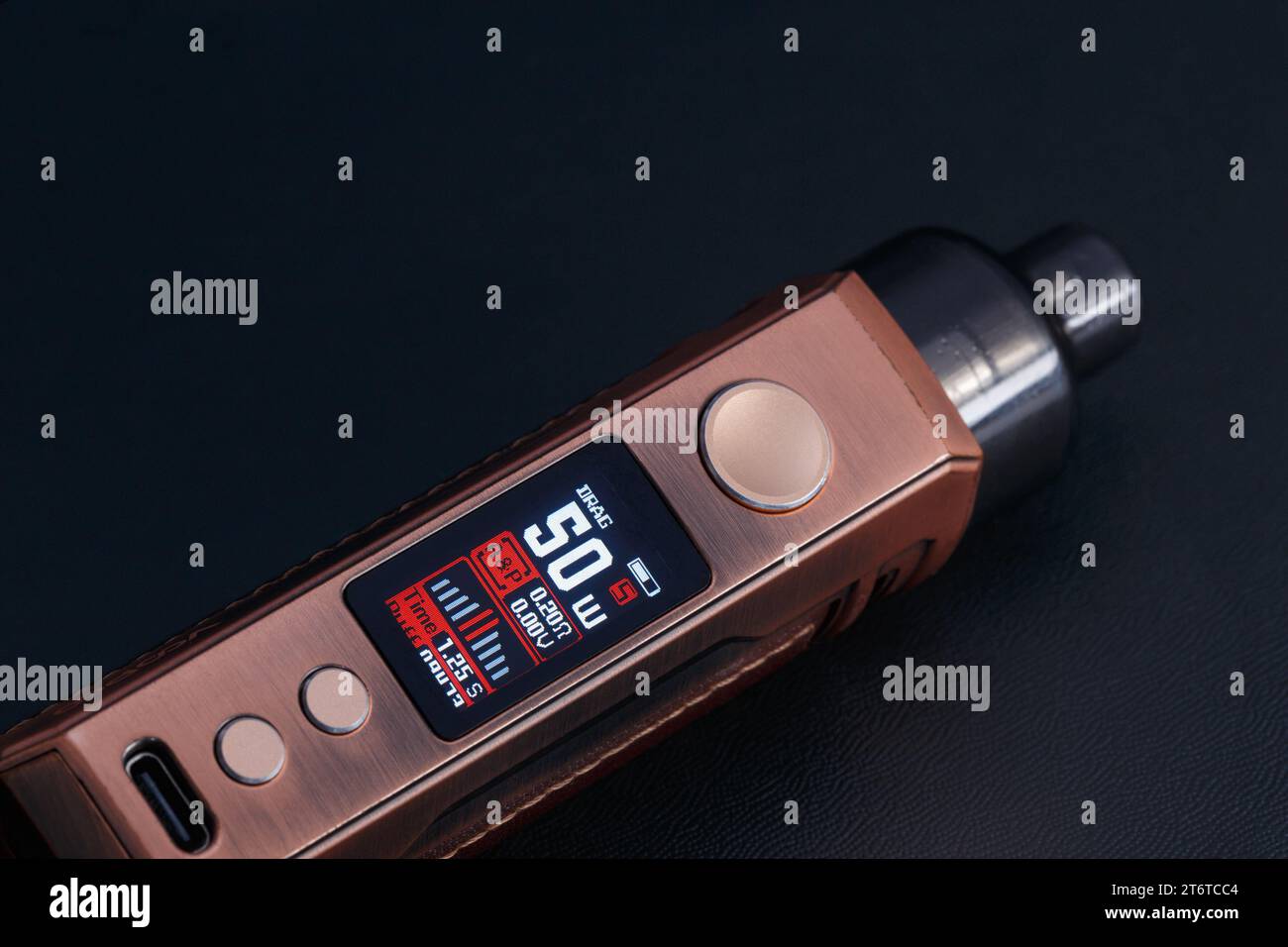 Vaping device hi-res stock photography and images - Alamy