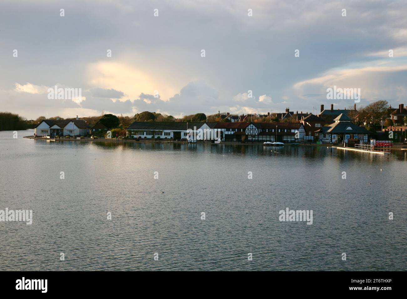 Lytham st annes and fairhaven lake hi-res stock photography and images ...