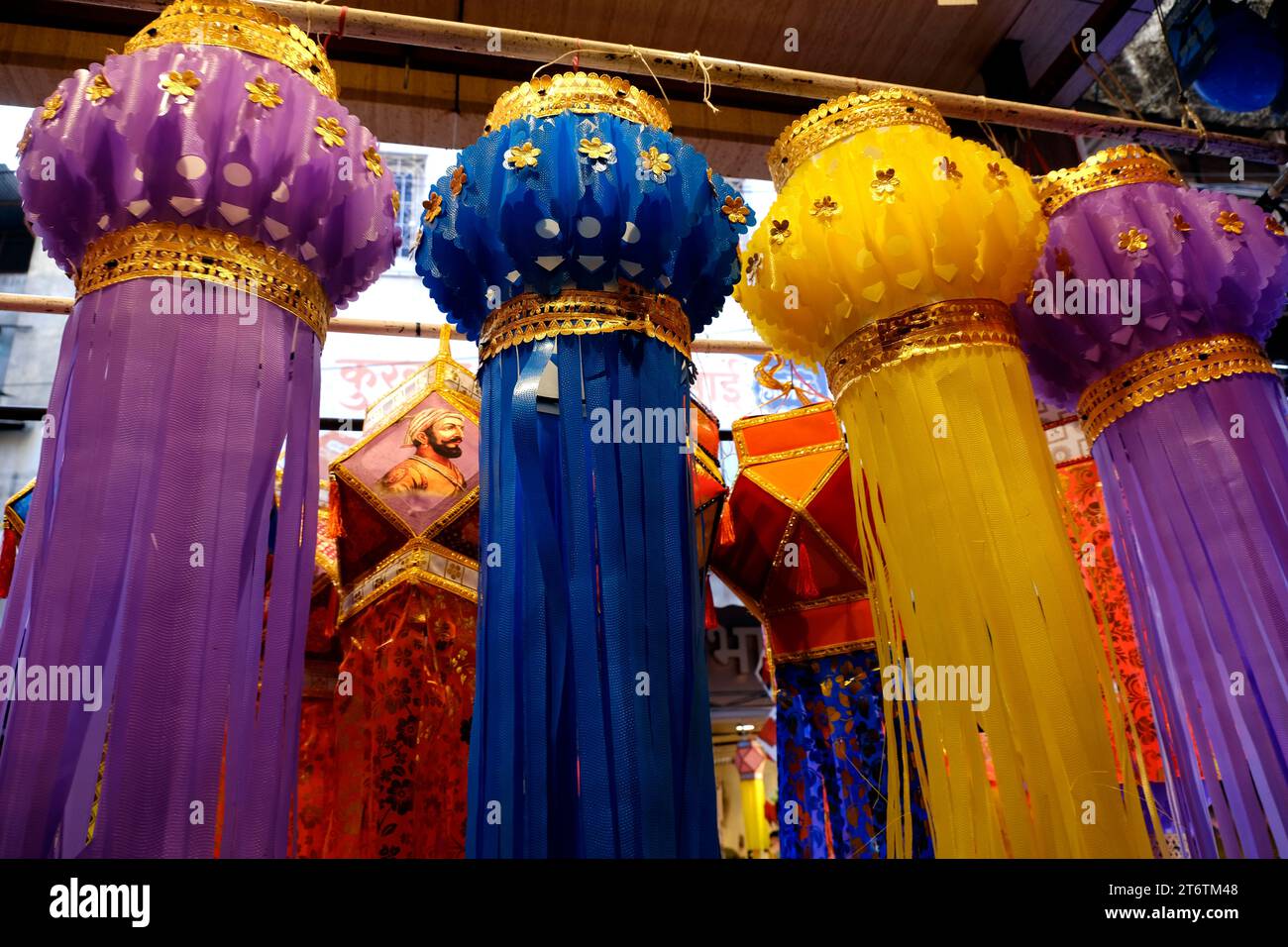 Hanging Diwali Lamp (Kandil) - Diwali Festival Background, Colourful ...