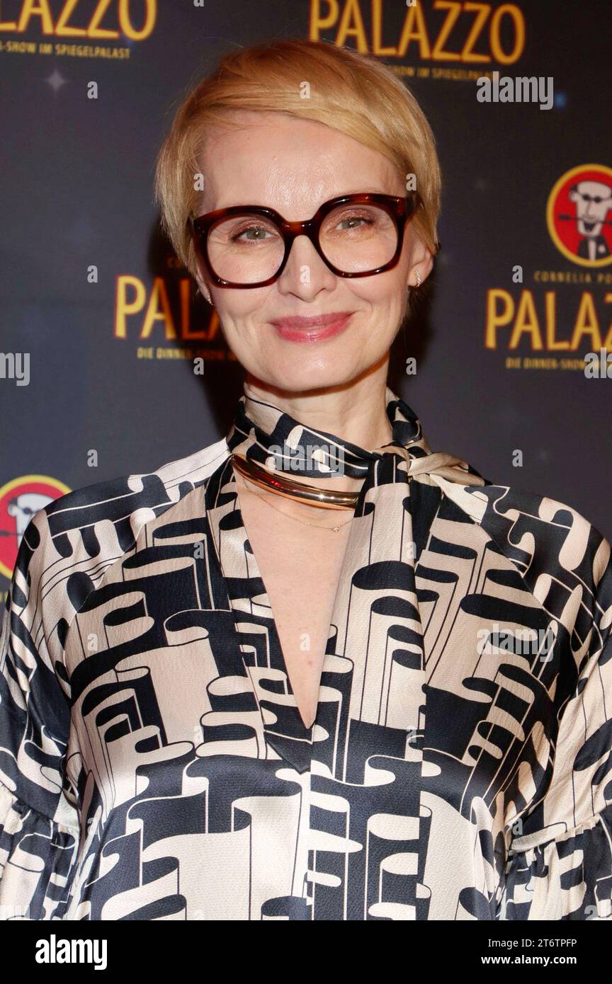 Susann Atwell bei der Premiere der Dinnershow Poletto Palazzo unter dem ...