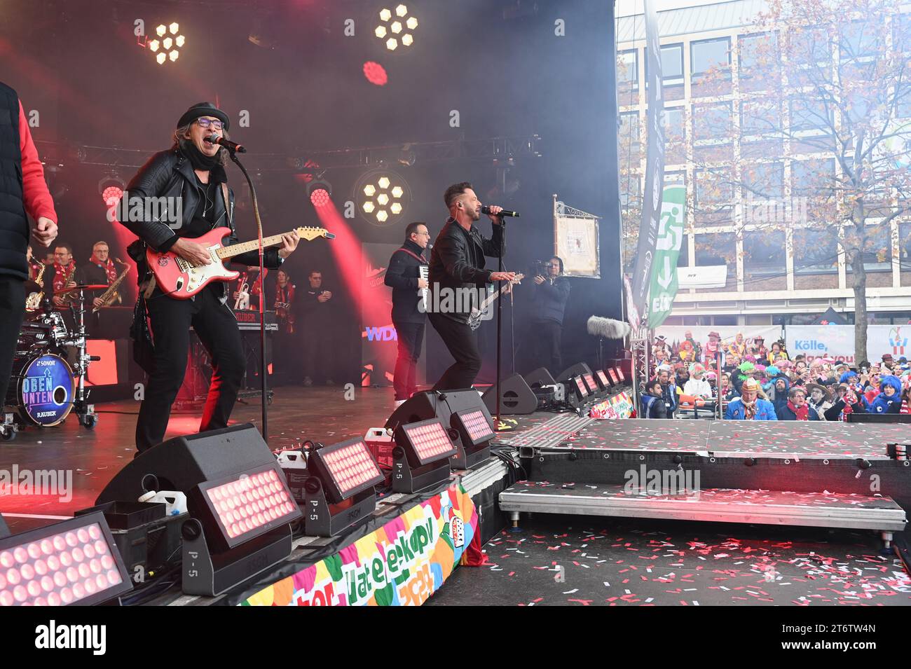 11 November 2023, North Rhine-Westphalia, Cologne: The band Räuber on ...
