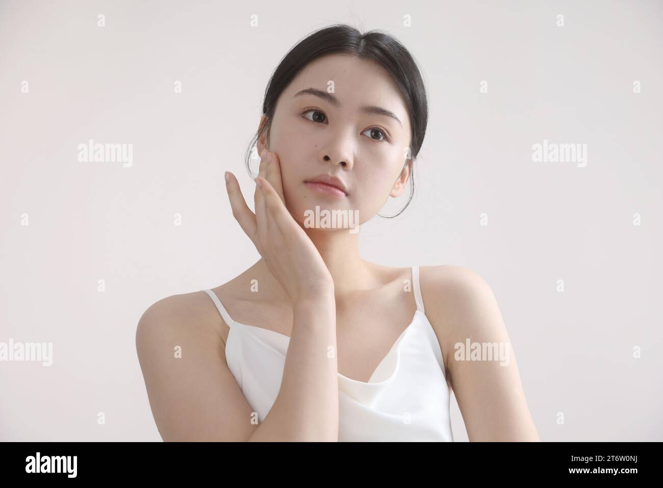 Asian women's faces are beautified with cosmetics, faces for ...