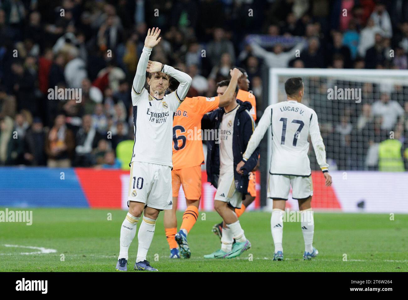 Luka Modric of Real Madrid gestures during the La Liga 2023/24 match ...