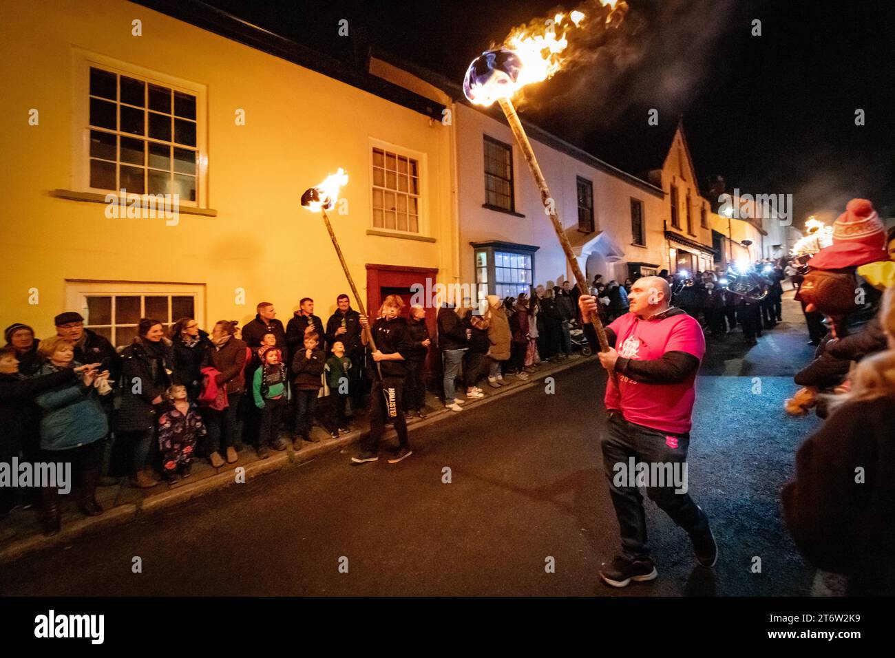 Hatherleigh, Devon, UK. 11th Nov, 2023. Hatherleigh, UK., . Flaming ...