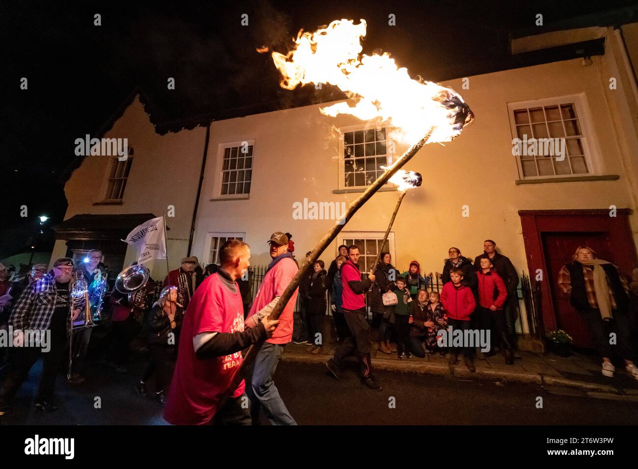 Hatherleigh, UK. 11 Novmeber 2023. Flaming parade in the Hatherleigh ...