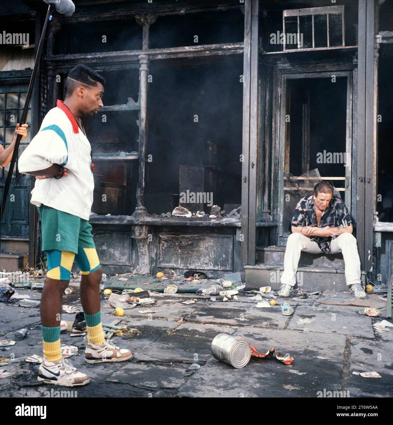 DANNY AIELLO and SPIKE LEE in DO THE RIGHT THING (1989), directed by ...