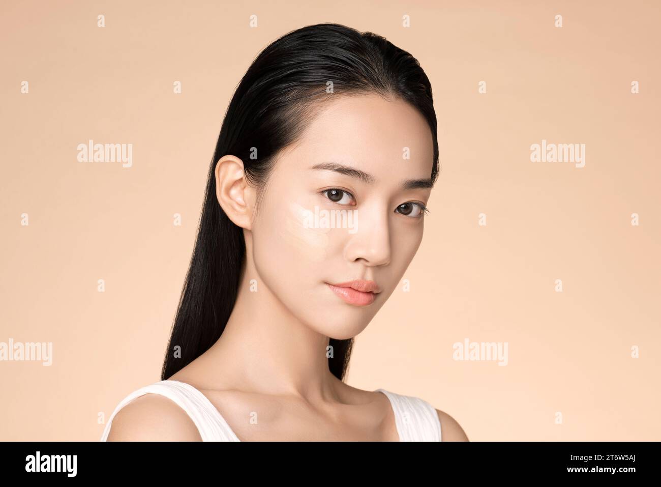 Asian women's faces are beautified with cosmetics, faces for ...