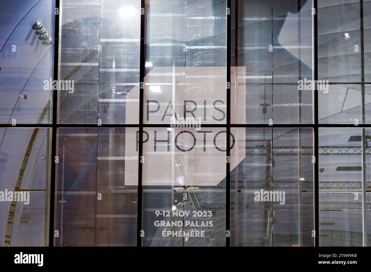 Grand Palais Ephemere beim Pressebesuch der Fotokunstmesse PARIS PHOTO ...