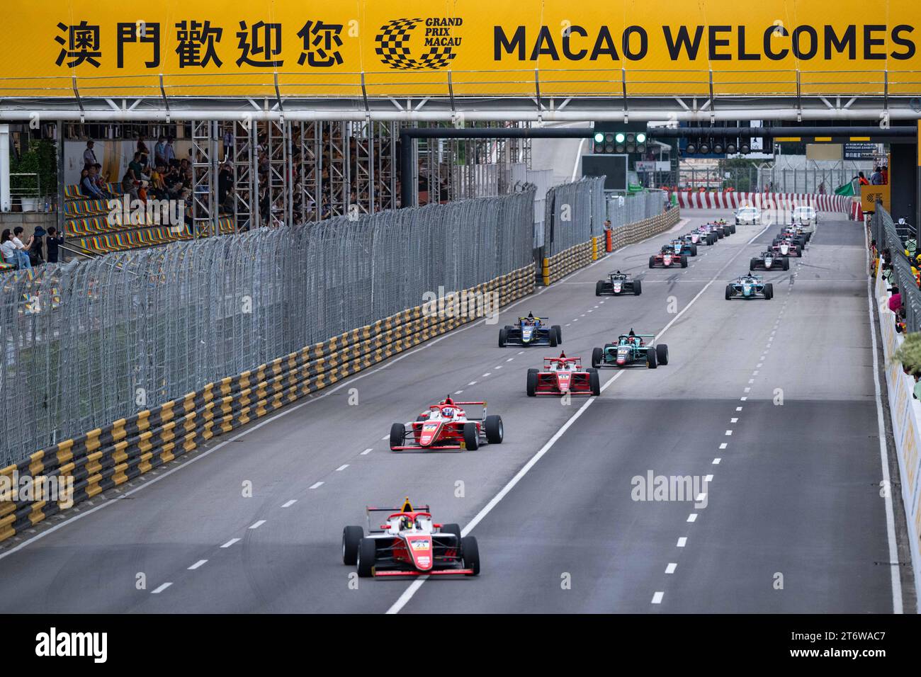 Macao, China. 12th Nov, 2023. Arvid Lindblad (front) of Britain ...