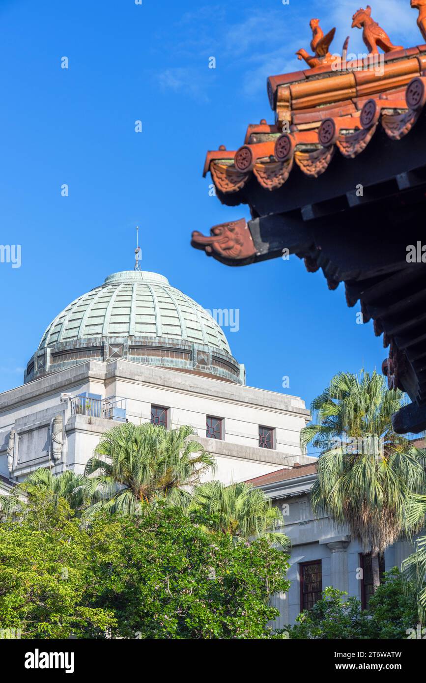 Pagoda and National Taiwan Museum in 228 Peace Memorial Park, Taipei ...