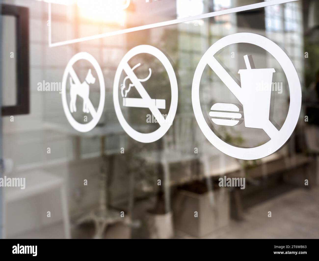 Warning sticker on front door hi-res stock photography and images - Alamy
