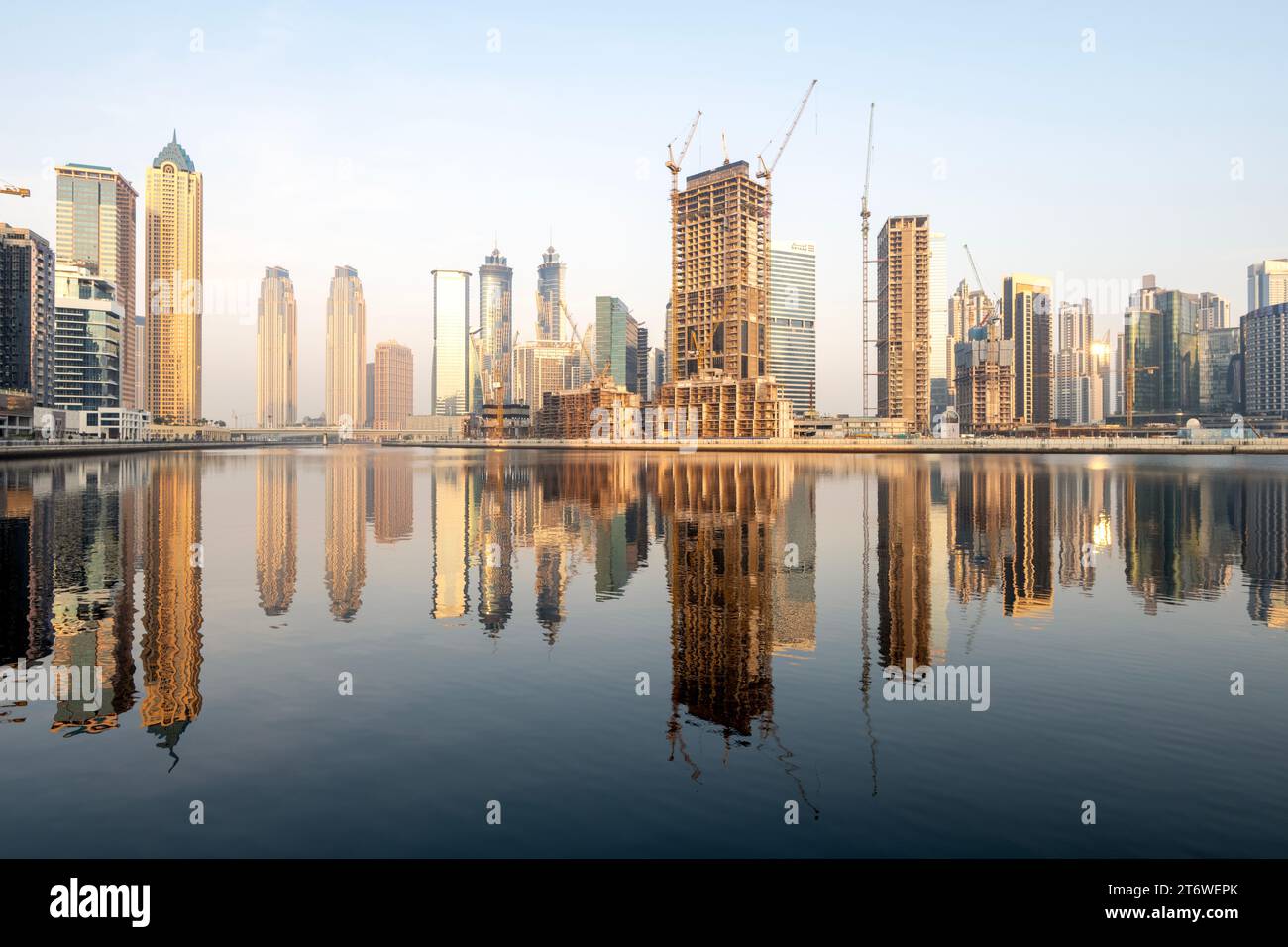 Dubai skyline timelapse hi-res stock photography and images - Alamy