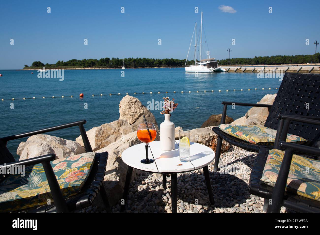 Sailboat, Seaside Restaurant, Novigrad, Croatia Stock Photo - Alamy Sailboat, Seaside Restaurant, Novigrad, Croatia Stock Photo - Alamy