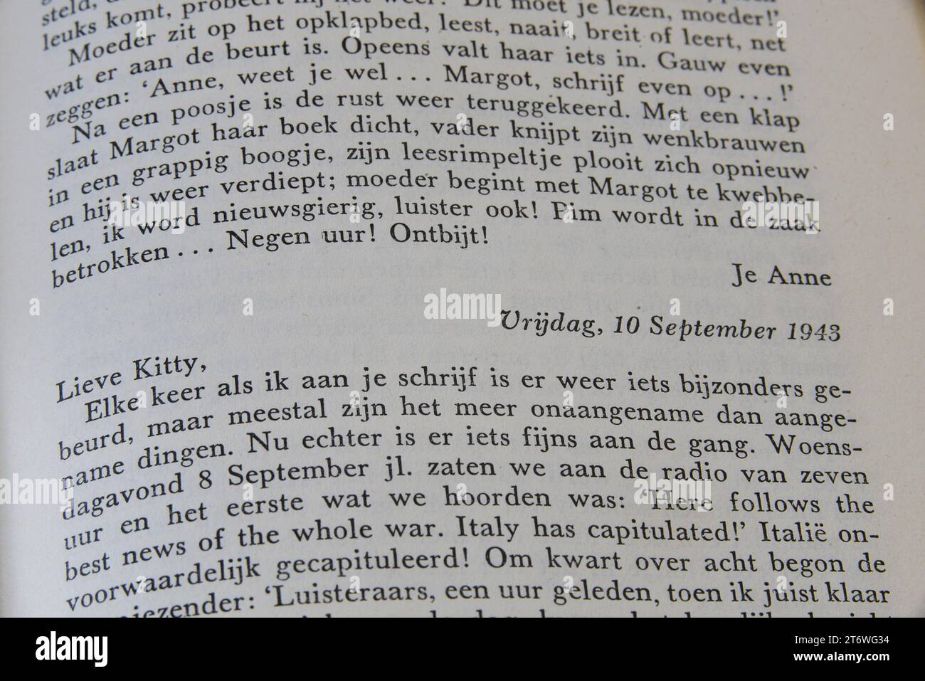 Anne frank diary page hi-res stock photography and images - Alamy