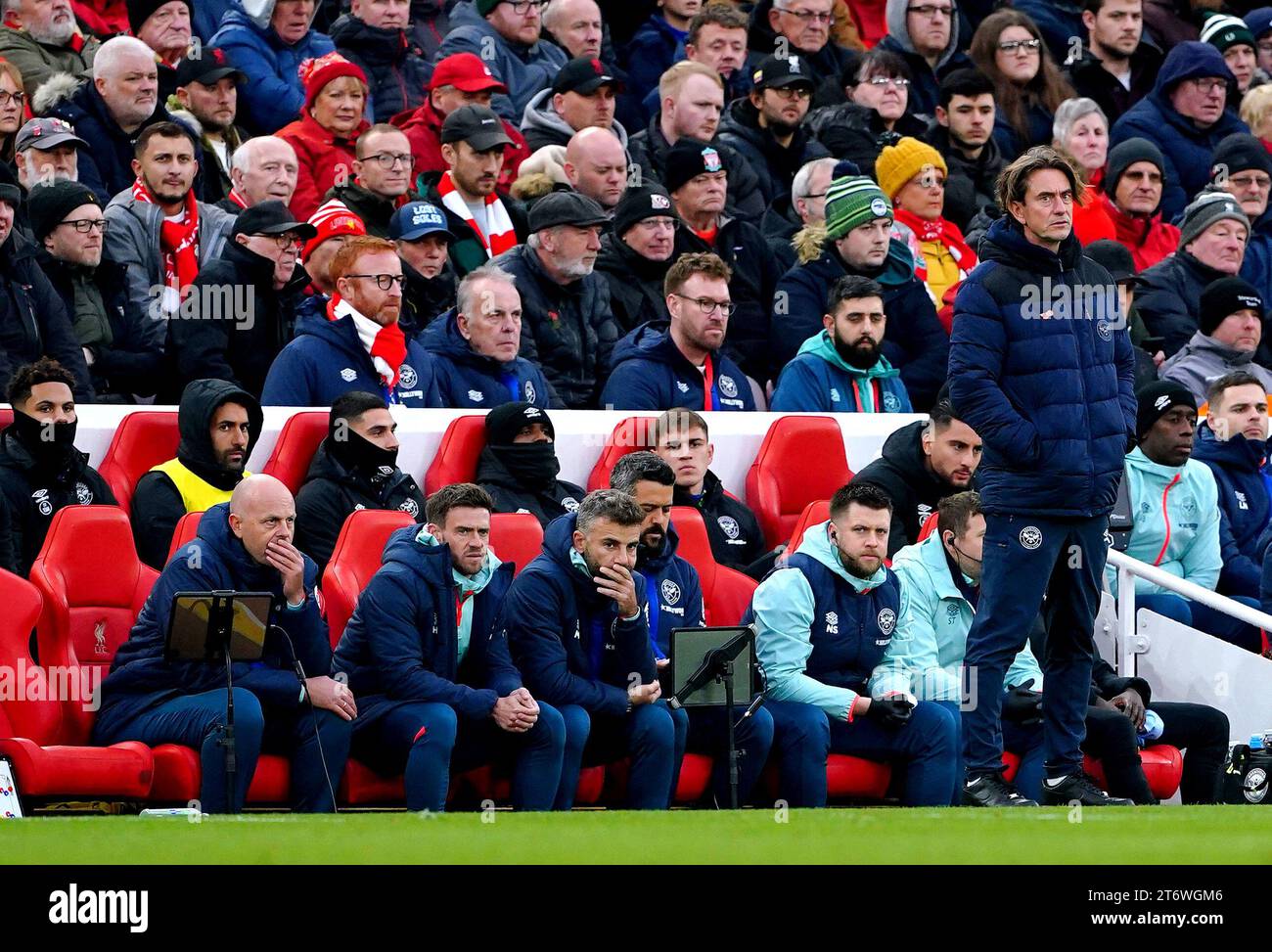 Brentford manager Thomas Frank (right) during the Premier League match ...