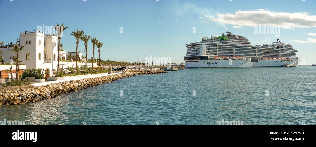 Cruise ship in port of Malaga, with Trocadero restaurant left, Costa ...