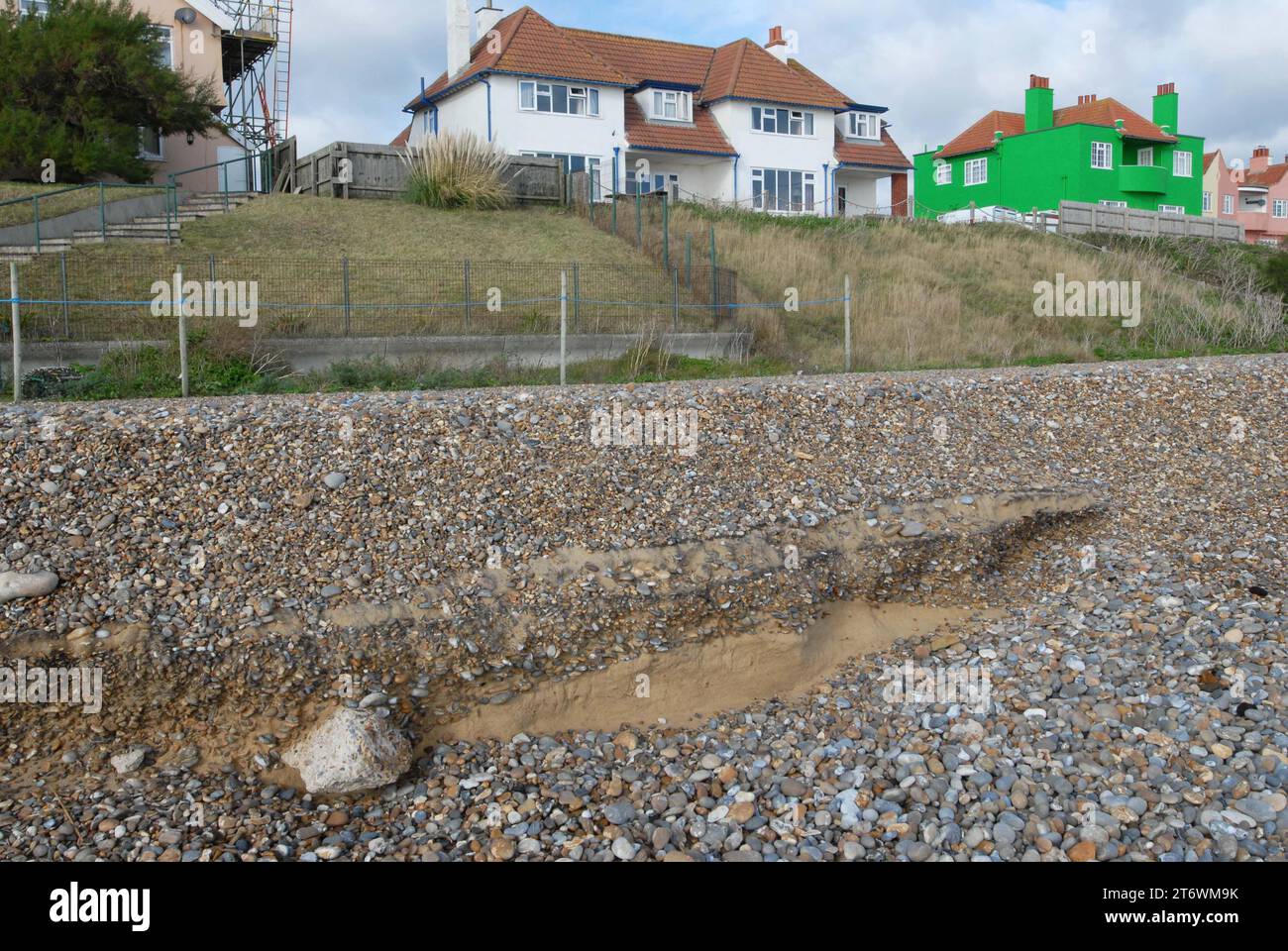 Coastal erosion houses hi-res stock photography and images - Alamy