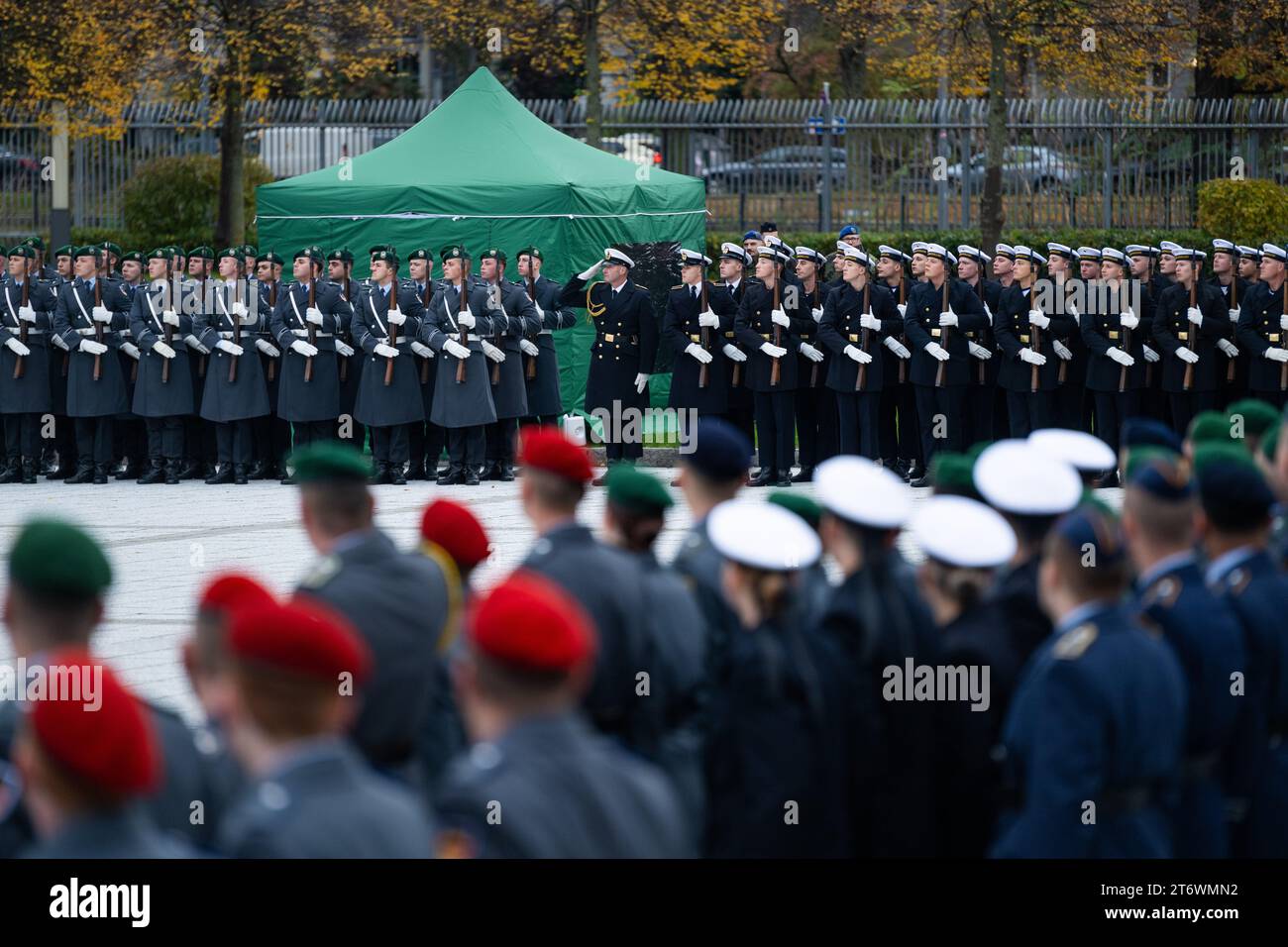 Berlin, Germany. 12th Nov, 2023. The guard of honor stands at the ...