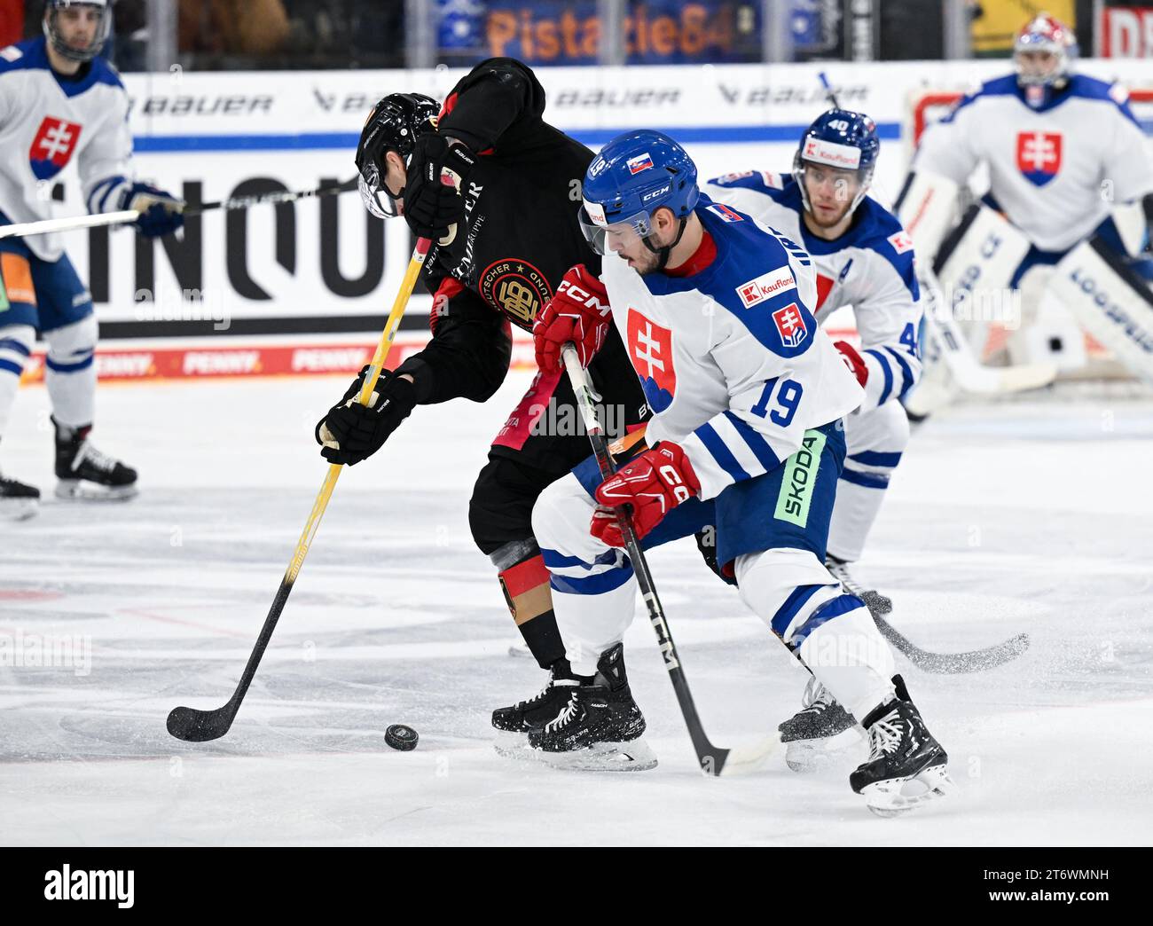 12 November 2023, Bavaria, Landshut: Ice hockey: Germany Cup, Germany ...